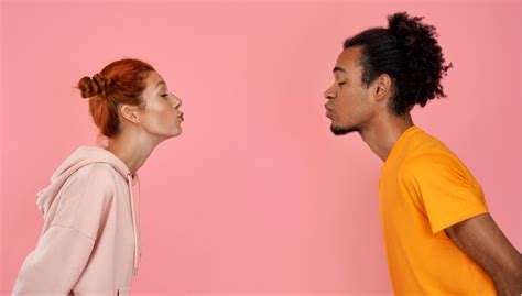 Everything You Need To Know About Hpv Bumps On The Tongue Lifemd