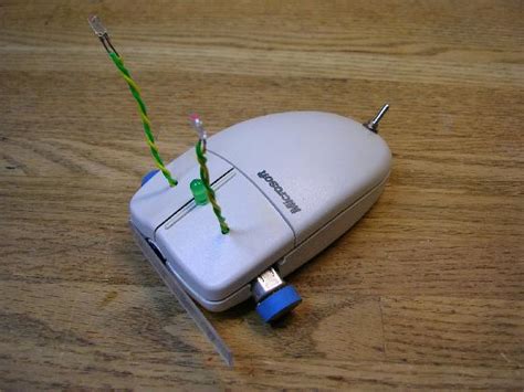 Make A Mouse Robot Tech Ticker