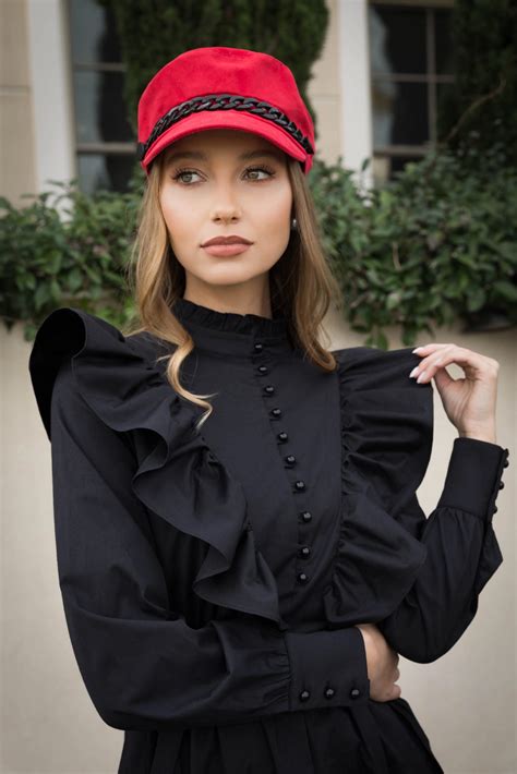 שמלה מלמלות שחורה