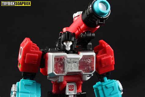 Toybox Soapbox Titans Return Perceptor Review