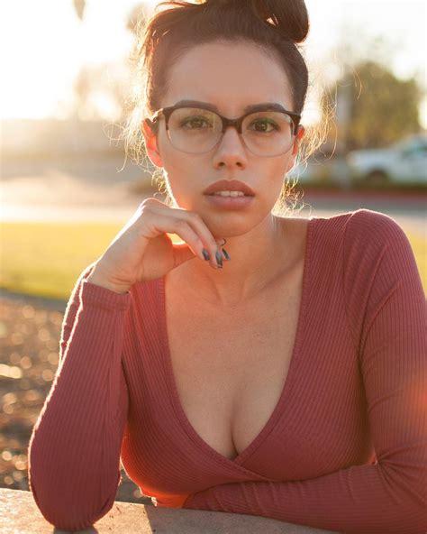 Genuxmal With Her Deep Neck Porn Pic Eporner