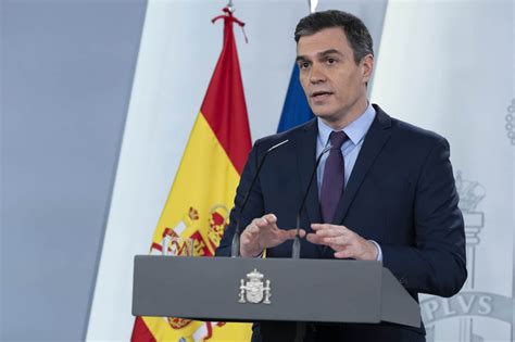 Sánchez anuncia un plan de desescalada en cuatro fases que acabaría a