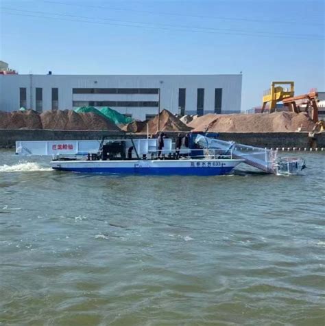 trash collecting boat aqautic weed harvester water garbage cleaning