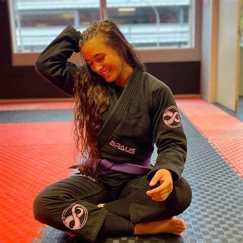 1666 Likes 38 Comments Zanetta Poretti Zanettaporettibjj On