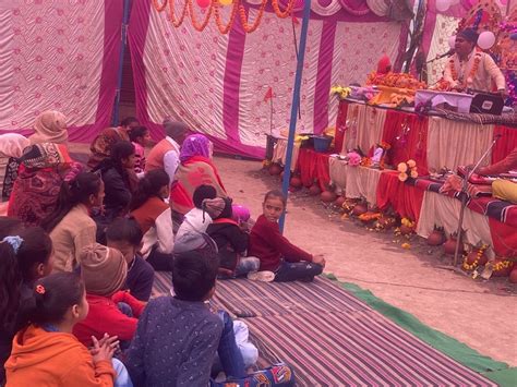 चौथे दिन कथा वाचक ने सुनाया श्रीकृष्ण जन्म का प्रसंग भक्तों ने लगाए