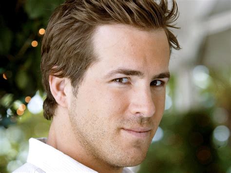 Ryan Reynolds Hd Wallpaper Wallpaper Flare