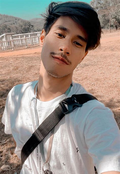 ส่องวาร์ป Aung Naing หนุ่มพม่า หน้าคม ซิกแพคแน่น ขวัญใจสาวๆ