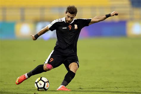 السوري محمود المواس لاعب أم صلال لـاستاد الدوحة فارق الأهداف لن ينهي