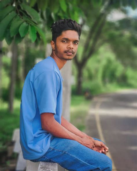 Tʜɪsᴀʀᴀ ғʟɪᴄᴋᴢ Thisara Prabath • Instagram Photos And Videos