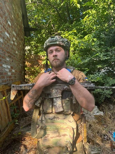 M2 Бредлі допоміг бійцям ЗСУ з позивними Кач, Примара і Бублік знищити ...
