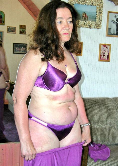 Grᥲᥒᥒყ ᥒᥲᥒι On Twitter Maturereal Grannyold 🧓🏻🔥