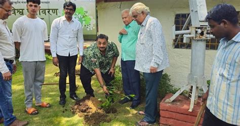 दमक्षेमध्‍ये जागतिक पर्यावरण दिन साजरा अभिजीत भारत Abhijeet Bharat