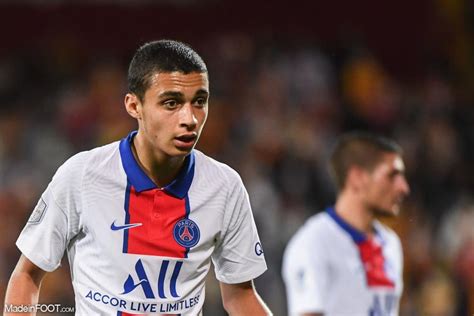 Mercato Psg Kays Ruiz De Retour Au Barça Officiel