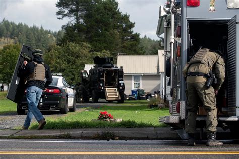 Swat Team Arrests Chehalis Shooting Suspect After Standoff The Daily Chronicle