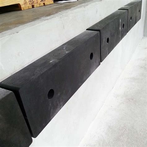 Rubber Loading Dock Kotak T 5cm X L 10cm X Panjang 100cm