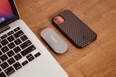 1秒1gb，4k视频可以秒传，铠侠1tb Xd10移动固态硬盘体验 知乎