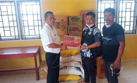 KKJB Serahkan Bantuan Bencana Amar Kepada BPBD Mimika