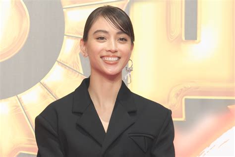 滝沢カレンは“黒柳徹子になれる逸材” 女優や大喜利でも大活躍、好感度は青天井｜newsポストセブン