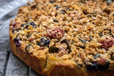 Ma Cuizzzine Granola Cake Moelleux Aux Myrtilles Et Aux Framboises