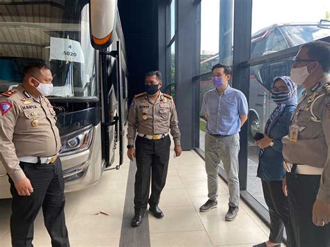 Polda Jateng Tertarik Gunakan Bus Covid 19 Buatan Ungara