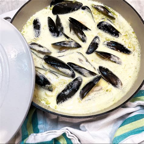 Mussels With A Lemony Leek Cream Mustard Sauce — Lindsayeats