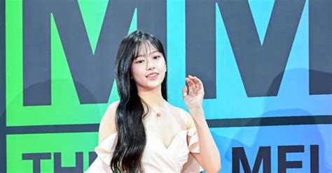 아이브 안유진 드레스 여신 [사진]