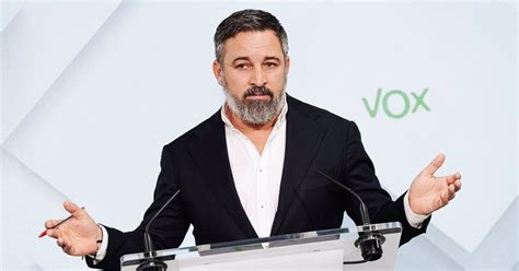 Abascal Dice Que Sánchez No Está En Contra De Los Lamborghinis Sino