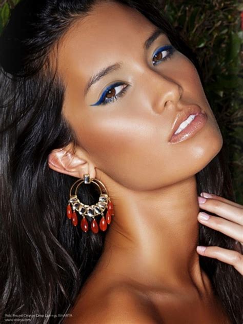 25 Striking And Sexy Cat Eye Makeup Ideas For A Bride Weddingomania