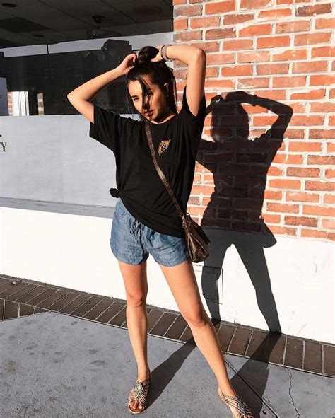 Amelia Henderson Feet 46 Photos