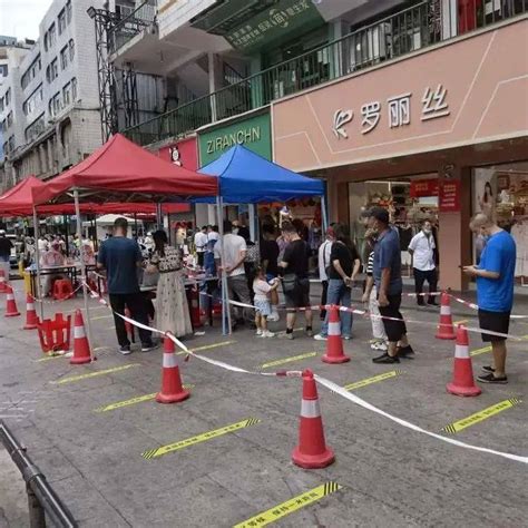 向防疫一线工作人员致敬，酷热的天气仍坚守岗位侵权湘西检测