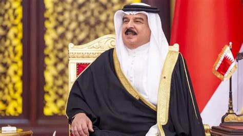 العاهل البحريني يعين ولي العهد رئيسا للوزراء ويقر تشكيلته الوزارية
