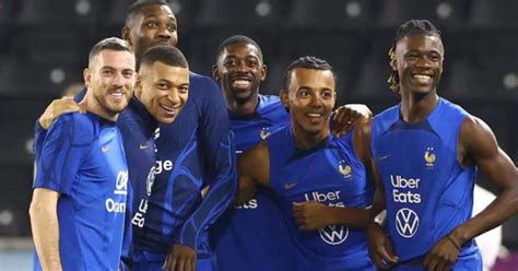 ¿guiño Para Las Águilas Jugador De La Selección De Francia Entrena Con