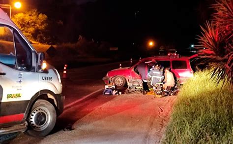 Motorista provoca acidente e foge deixando vítima grave pra trás