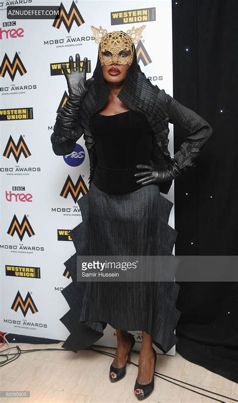 Grace Jones I Feet Aznudefeet