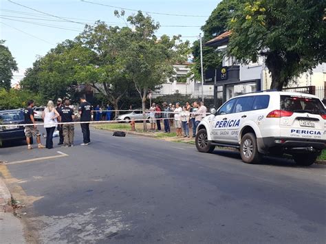 Tiroteio No Bairro Azenha Deixa Um Morto E Um Ferido Em Porto Alegre