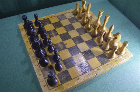 Купить Шахматы деревянные большие Доска 40 х 40 Некомплект СССР в интернет аукционе