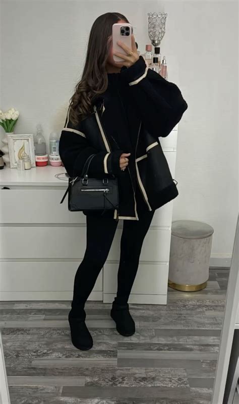 imelda adlı kullanıcının Kleding panosundaki Pin