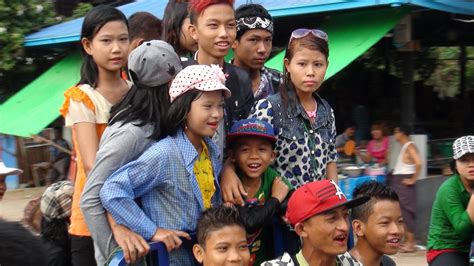 Dvb သႀကၤန္အၾကတ္ေန႔ ပုသိမ္ျမင္ကြင္း