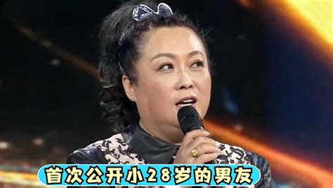 张海燕首次公开小28岁男友，直言从不在意别人眼光，张海燕谈感情腾讯视频