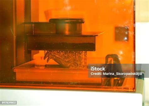 스테레오 리소 그래피 Dpl 3d 프린터 만들 작은 세부 사항 및 액체 드립 3차원 형태에 대한 스톡 사진 및 기타 이미지 3차원 형태 개념 개념과 주제 Istock