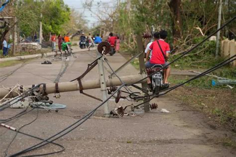 မိုခါ ကြောင့် အရေးပေါ်အခြေအနေဖြစ်သွားတဲ့ ရခိုင်ပြည်နယ် Bbc News မြန်မာ