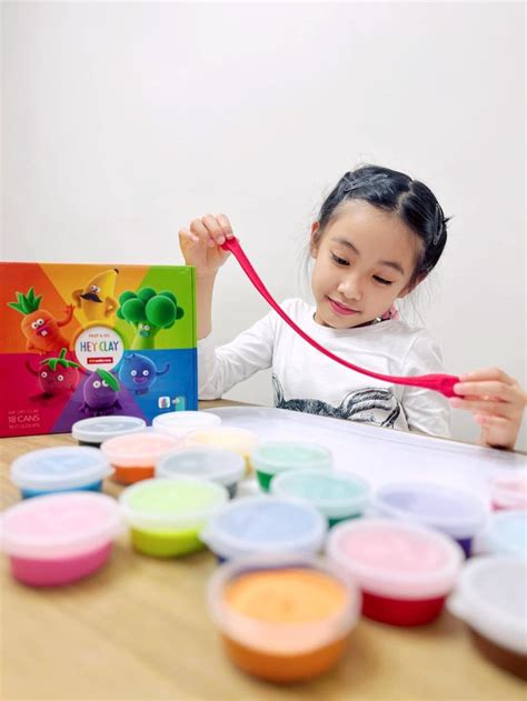 我細個嗰陣就玩紙黏土， 玩完成對手都污糟邋遢， 仲好快乾玩一次就 Neard