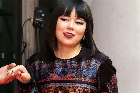 《ブルゾンちえみ》独立で芸名使えなくなった藤原しおり「sns全閉鎖」の背景に“苦渋の決断”｜newsポストセブン