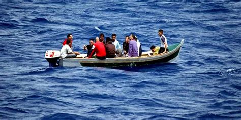 Arrivée Massive De Migrants Algériens En Italie