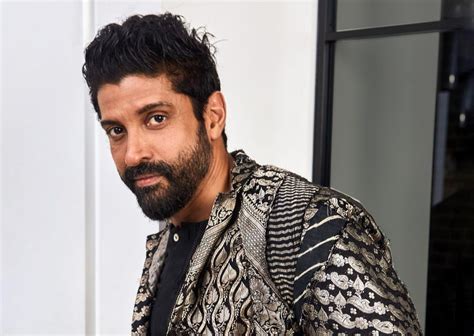 Farhan Akhtar Shares Throwback Pic From Rock On8217 Sets Bollywood
