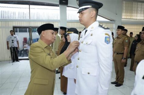 Surya Lantik Pejabat PTP Administrator Pengawas Di Lingkungan