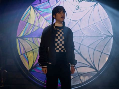 Mercredi Critique Que Vaut La Série Netflix Imaginée Par Tim Burton