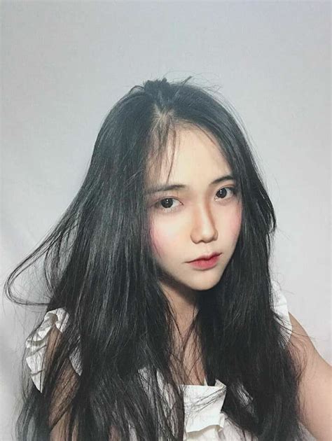 Ghim Của 怡菁 曾 Trên Lips Phụ Nữ Con Gái Người Mẫu Nữ