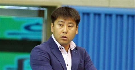 【포토】경기 지켜보는 단국대 정상옥감독