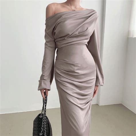 유메라 우아 옆트임 벌룬소매 긴팔 셔링 블라우스